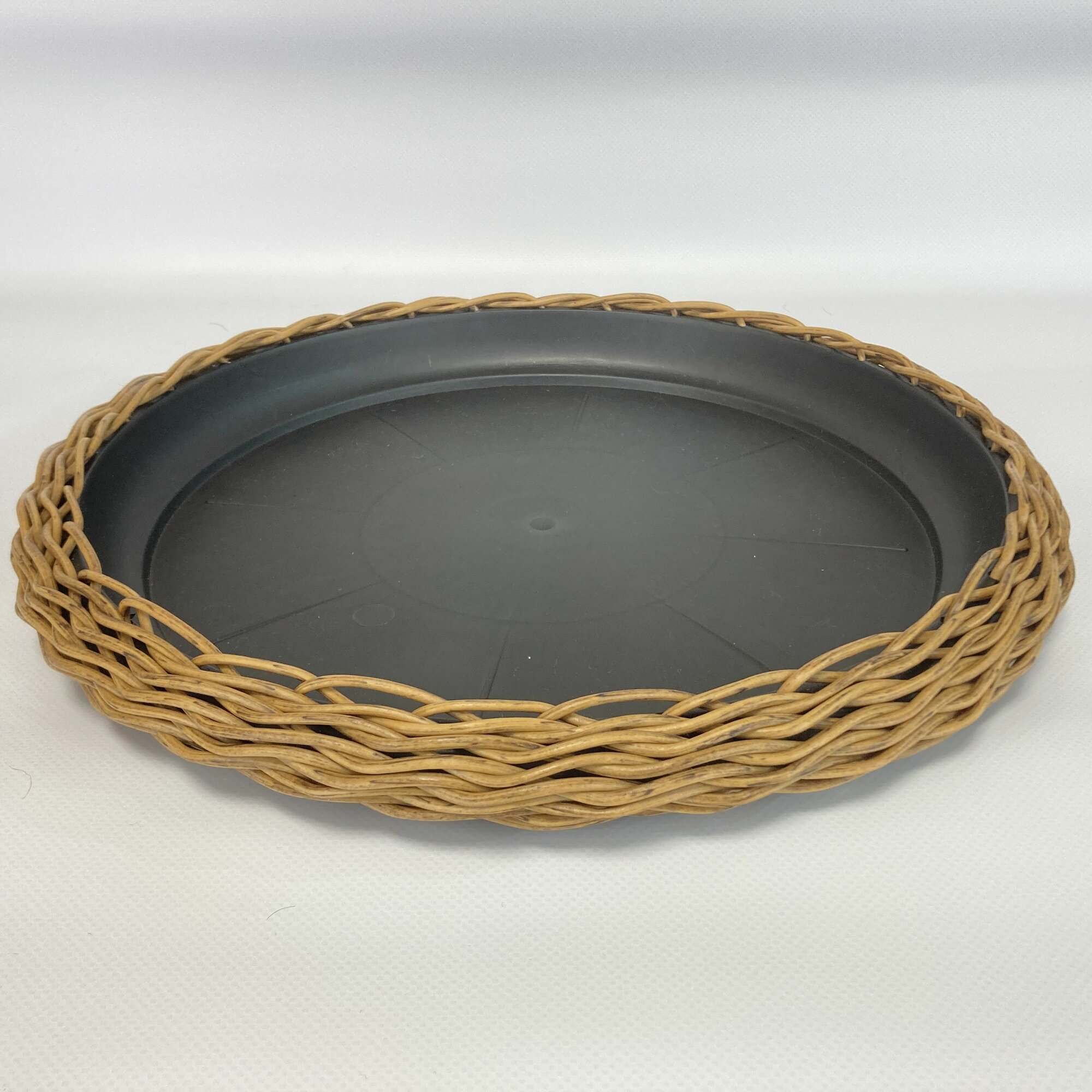 Поддон из искусственного ротанга для горшков/кашпо. 33 см. Орех.