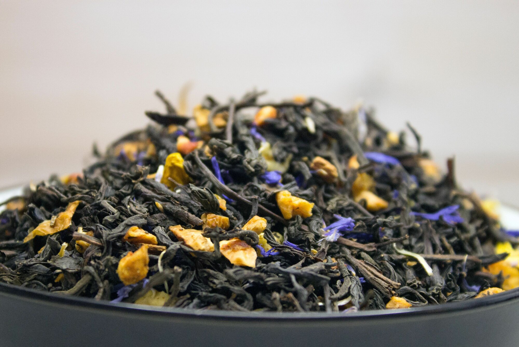 Черный арома чай Яблоко с корицей, 125 грамм