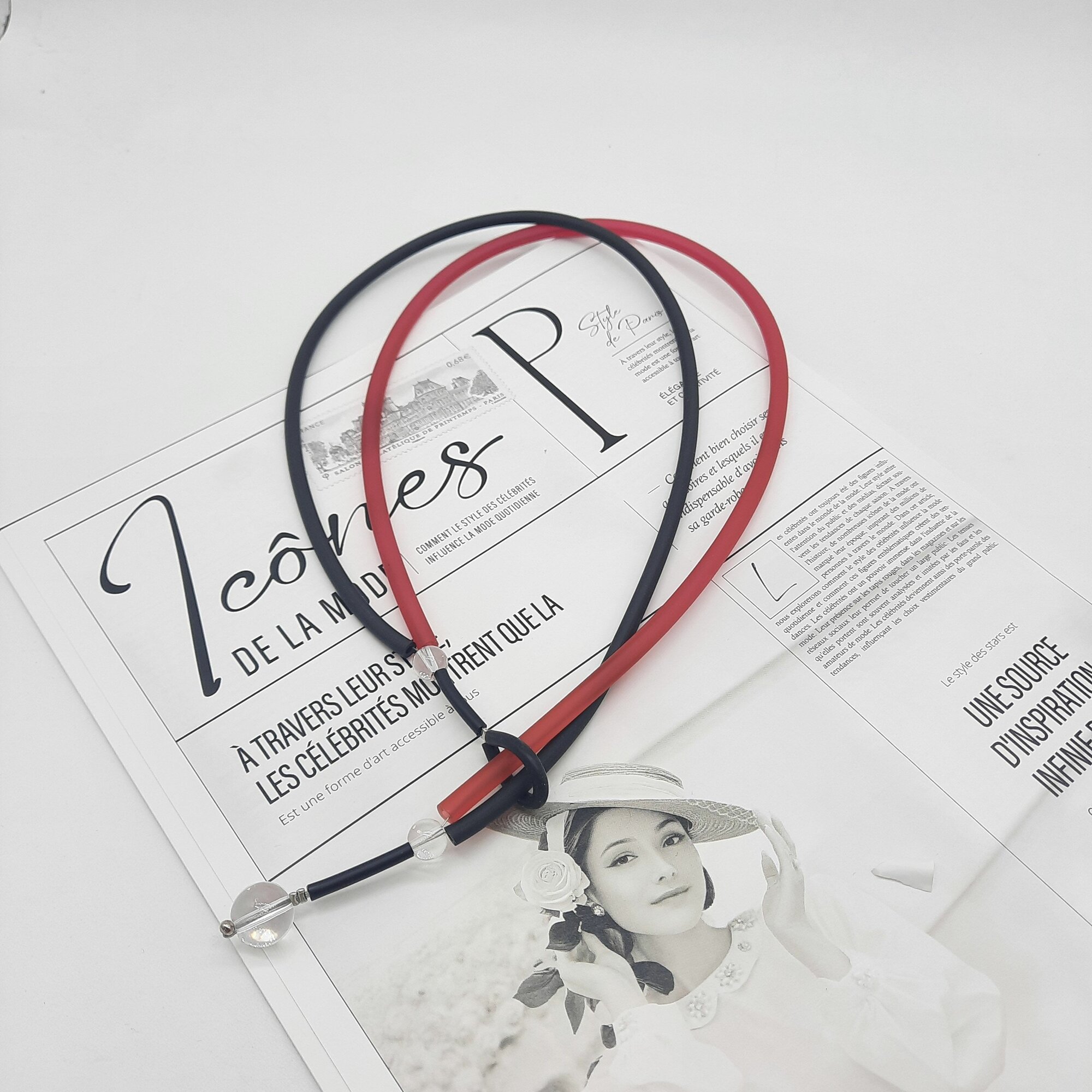 Колье, стекло