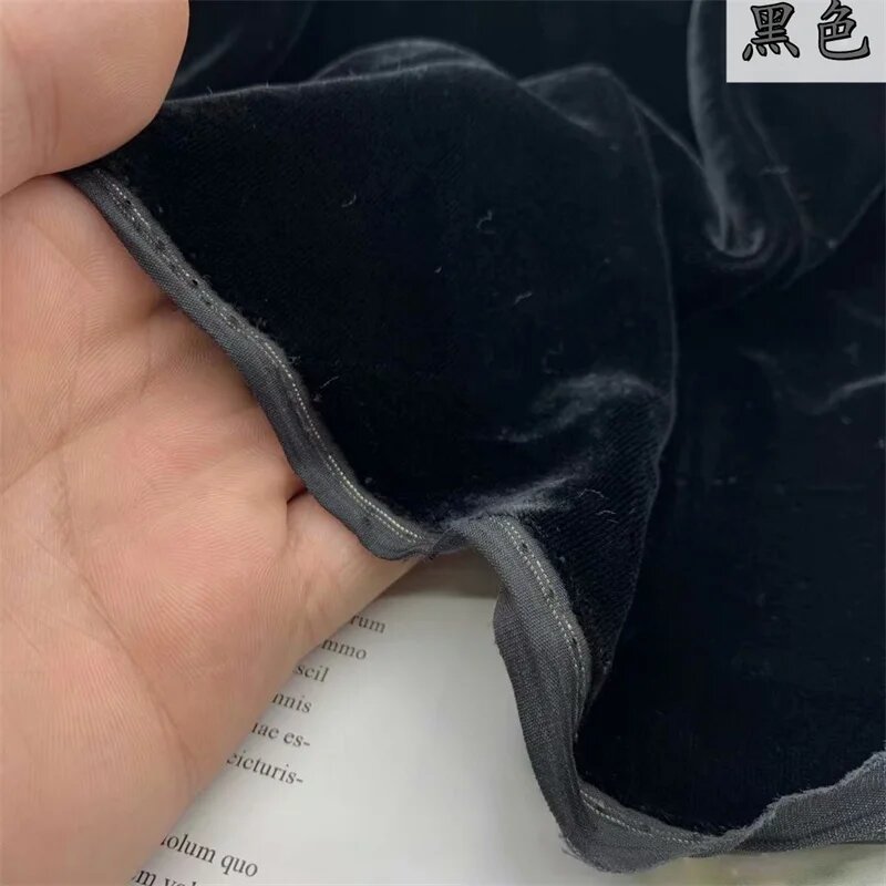 Шелковая бархатная ткань тутового цвета 100 см x 140 см Черный, 2