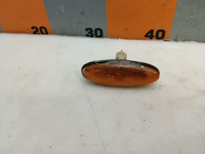 Б/У Мазда 626 GE Повторитель поворота Mazda 626 1997 GE 286530 MAZDA арт. B01W51120