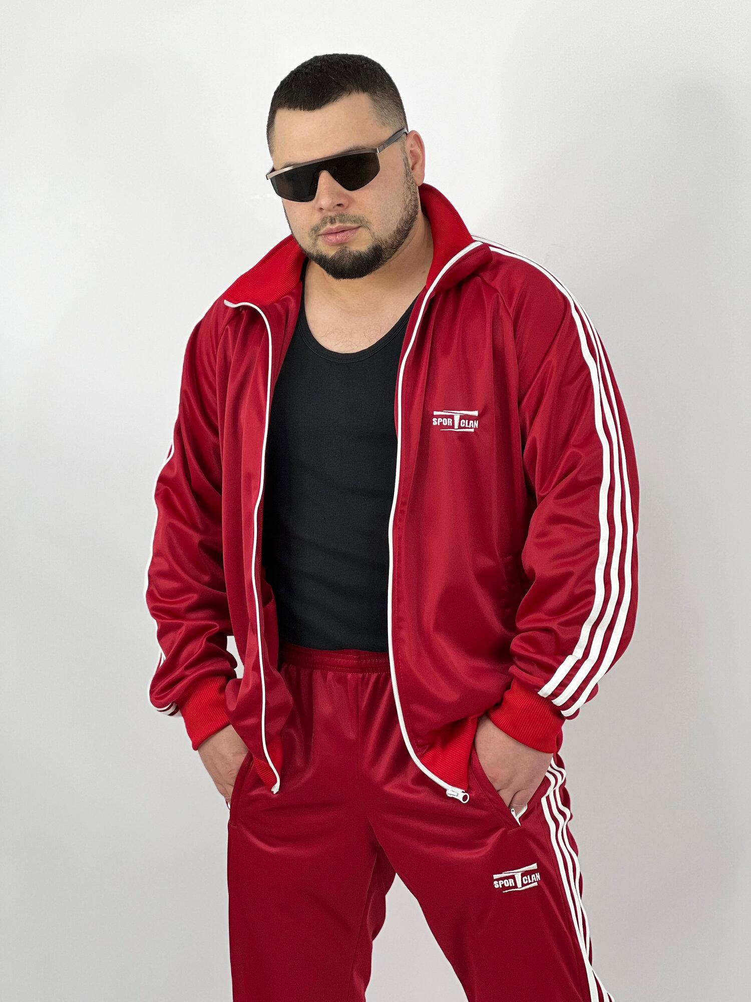 Костюм спортивный