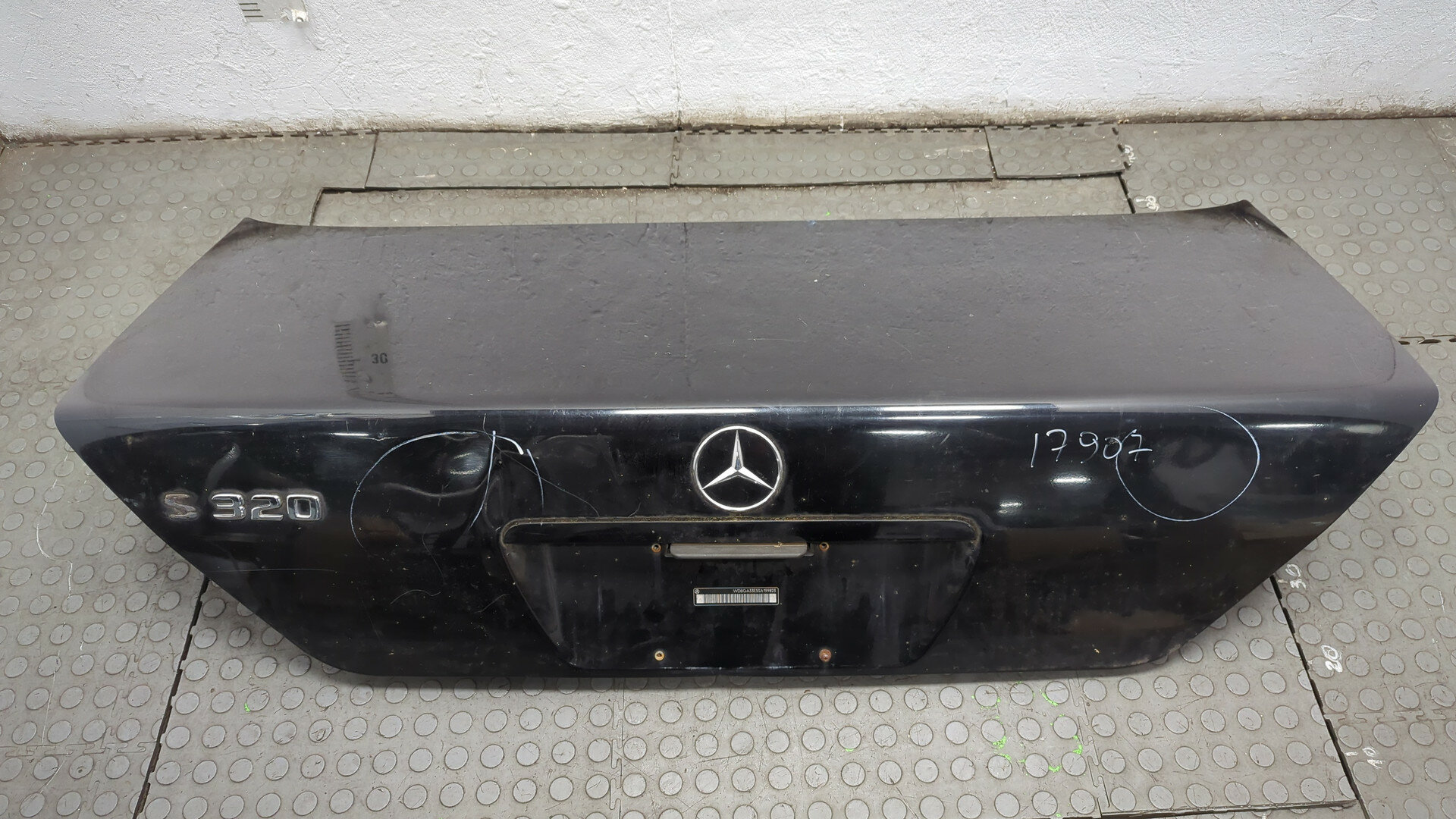Крышка (дверь) багажника Mercedes S W140 Б/У