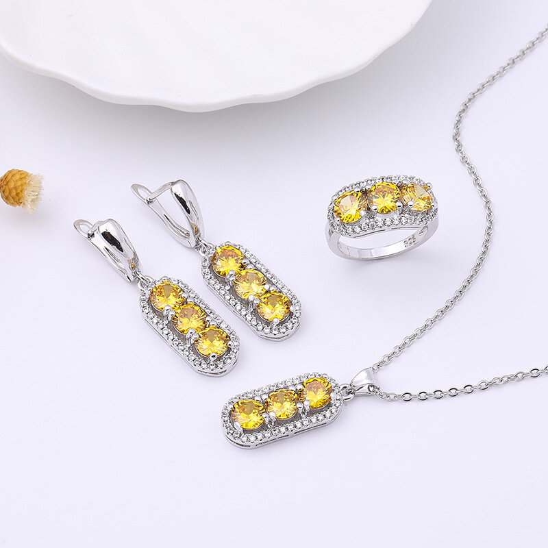 Комплект бижутерии: колье, серьги, браслет, циркон