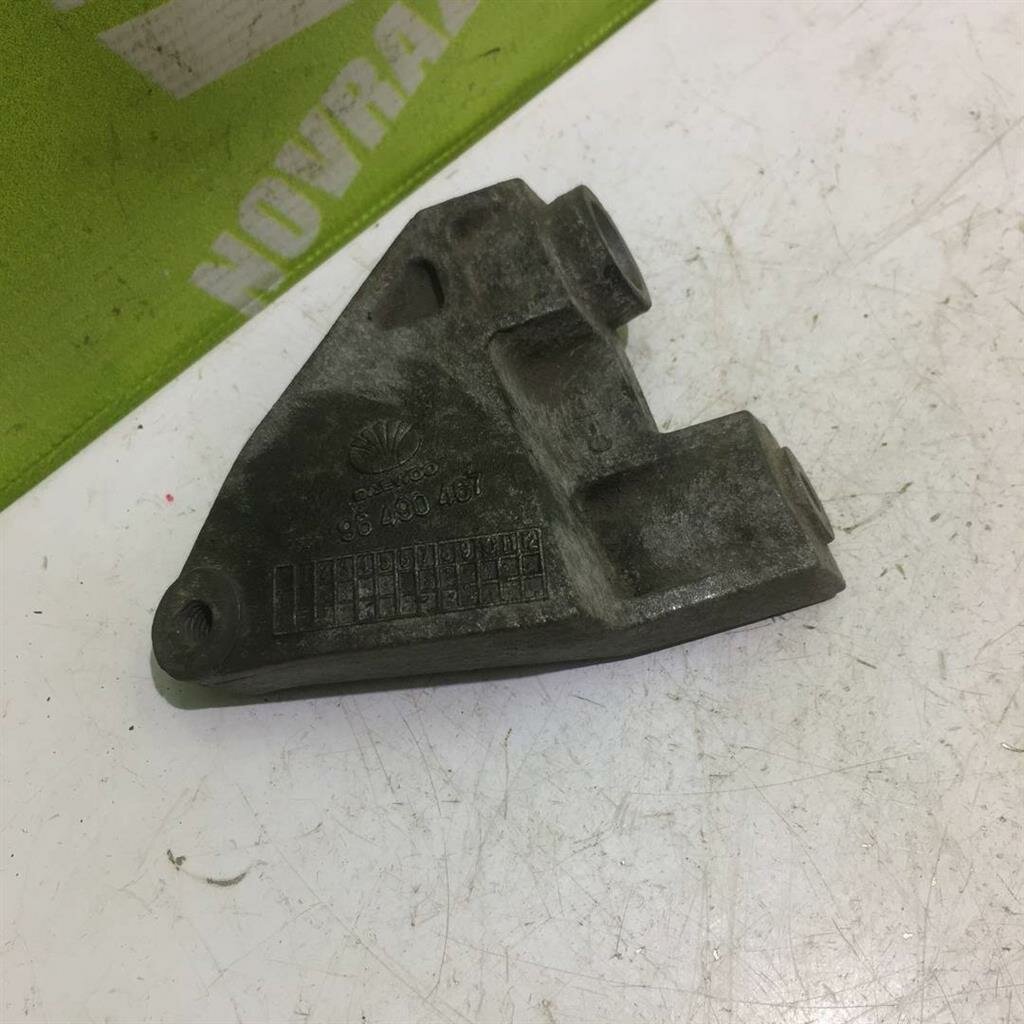 Кронштейн генератора Chevrolet Aveo T200 03-08