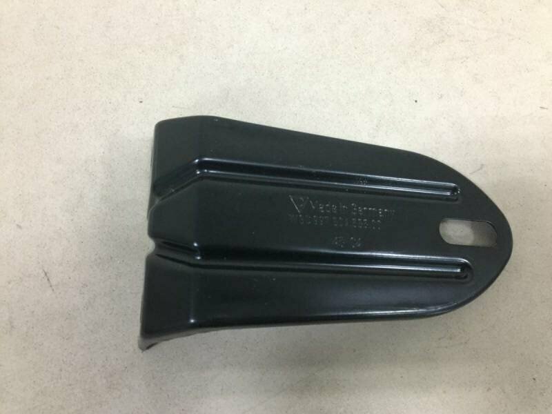 Кронштейн крепления крыла Porsche Cayman 987 2005-2012 кат.номер: 99750455500