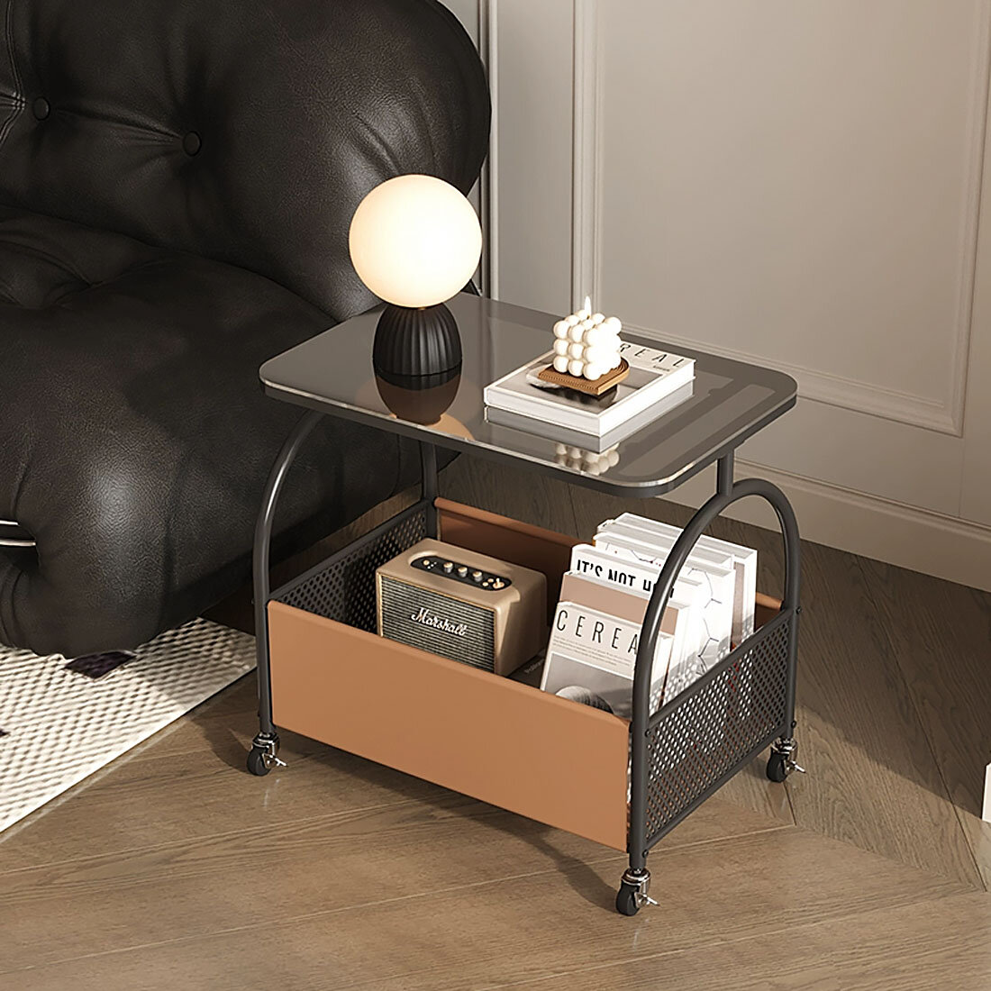 Кофейный столик на колесиках Walter (черный, стеклянная столешница, кожаная корзинка)