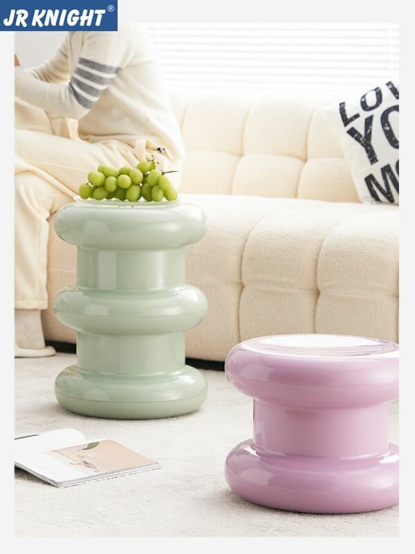 Пластиковый табурет, 35x27 см