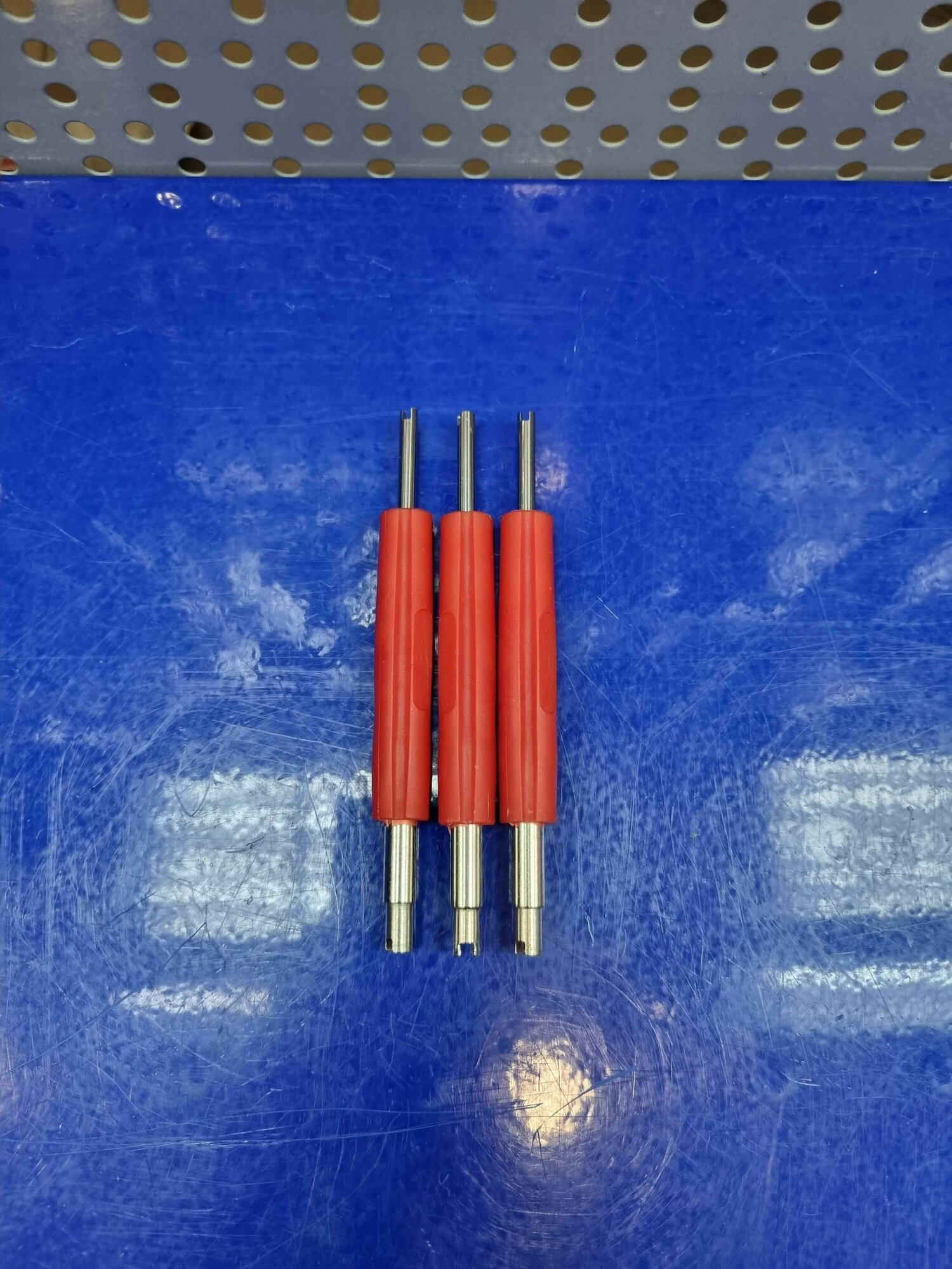 Отвертка двойная 3шт для снятия установки золотников ниппелей, экстрактор