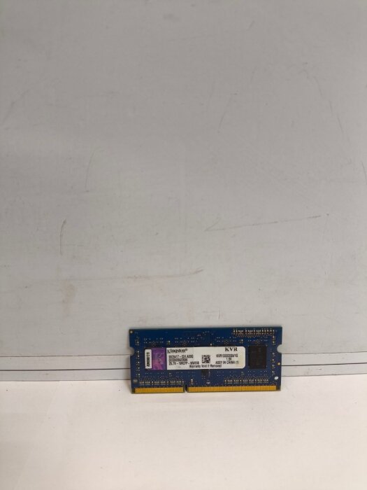 Оперативная память SO-DIMM Kingston DDR3 1Gb PC310600 1333 KVR1333D3S9/1G