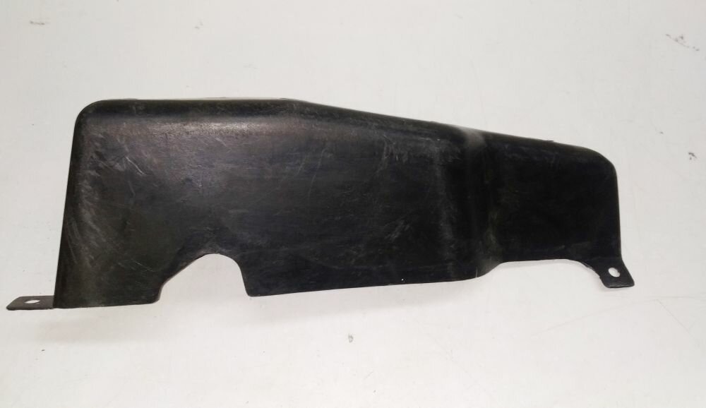 Защита днища задняя левая Volkswagen Passat B5 3B0825217E