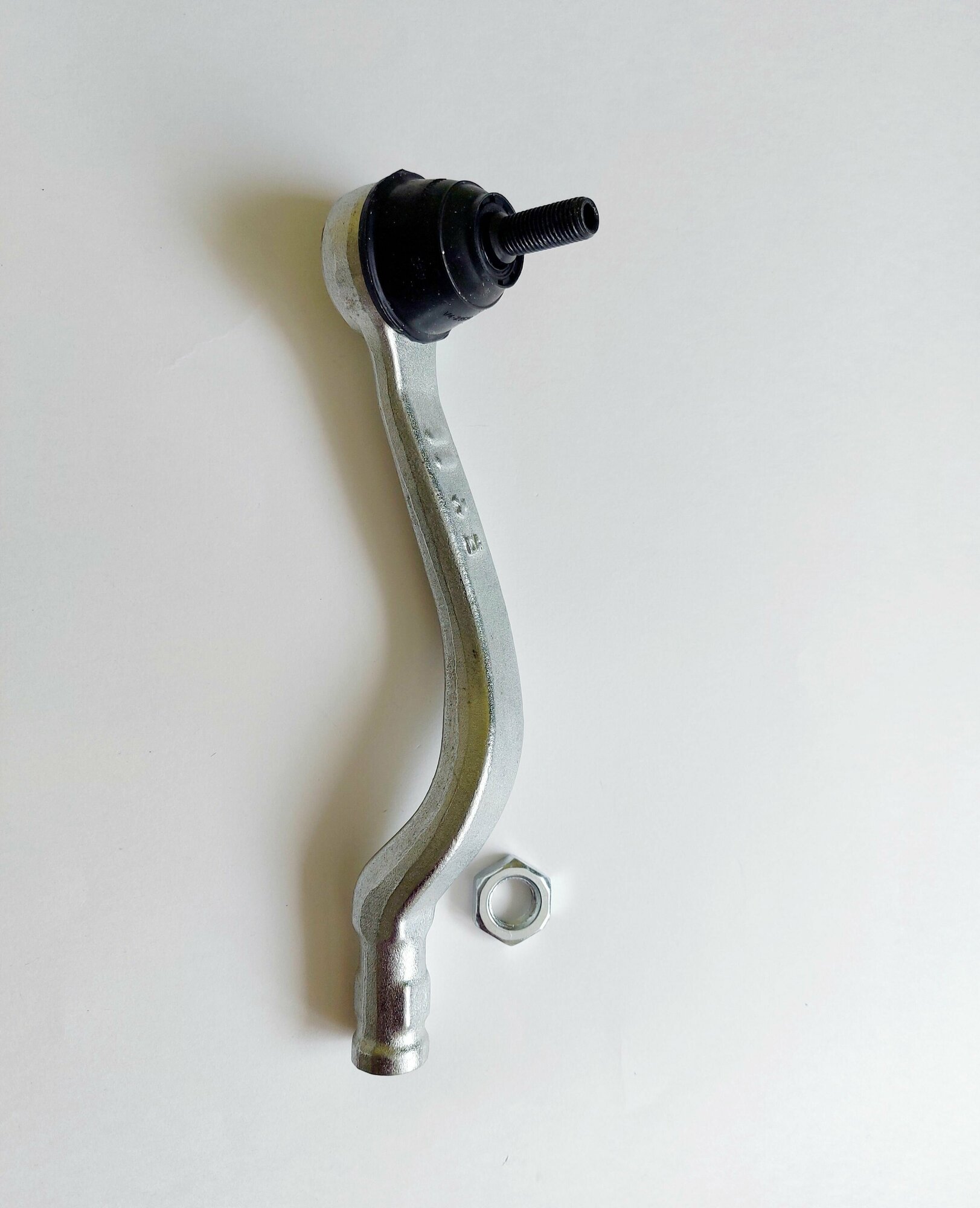 Рулевой наконечник в сборе на LADA Largus, X-Ray/Renault Logan, Sandero правый 1 шт.