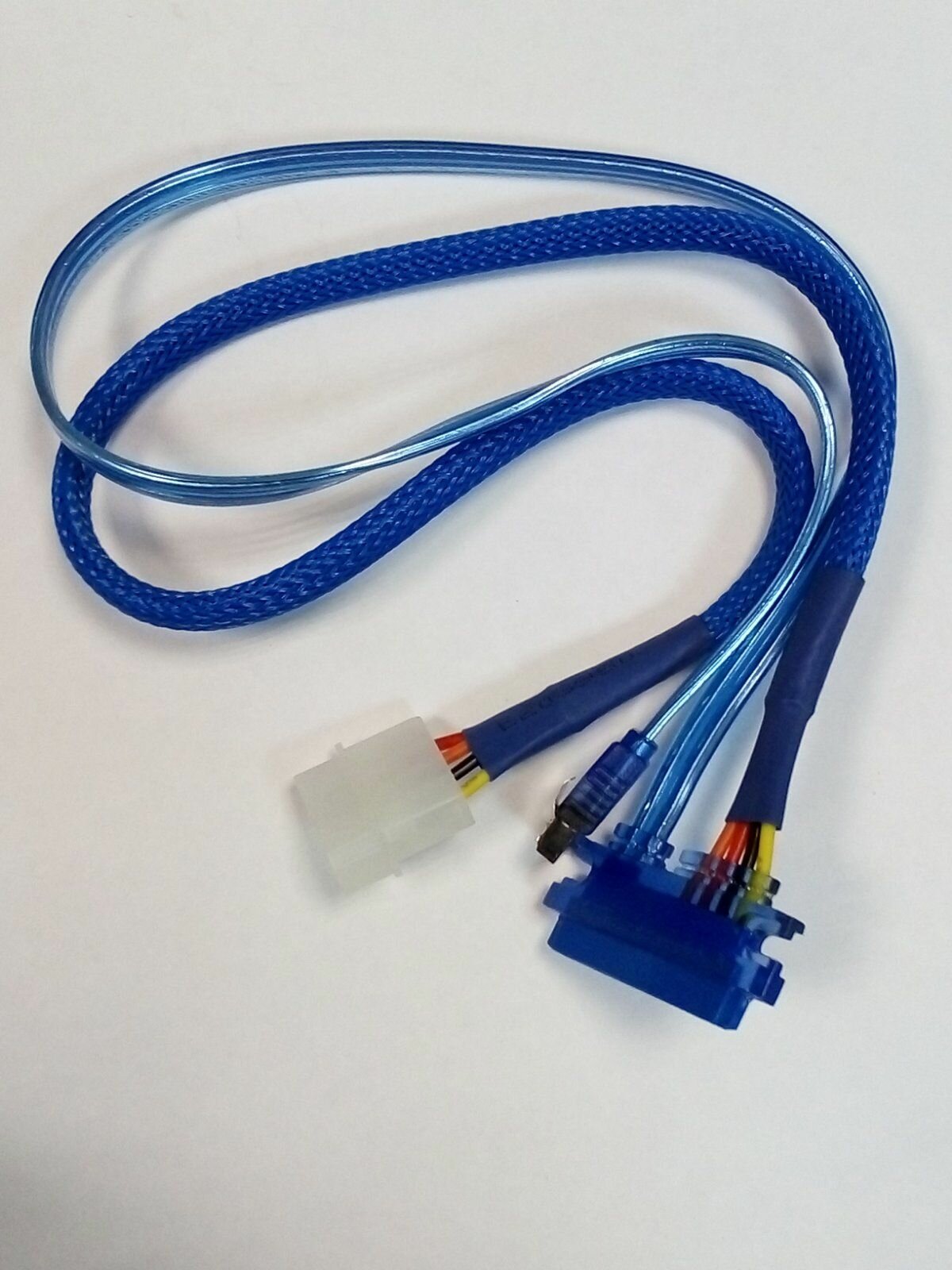 Кабель SATA 22pin - SATA 7pin + 4 pin питание (molex) 50 см в оплётке