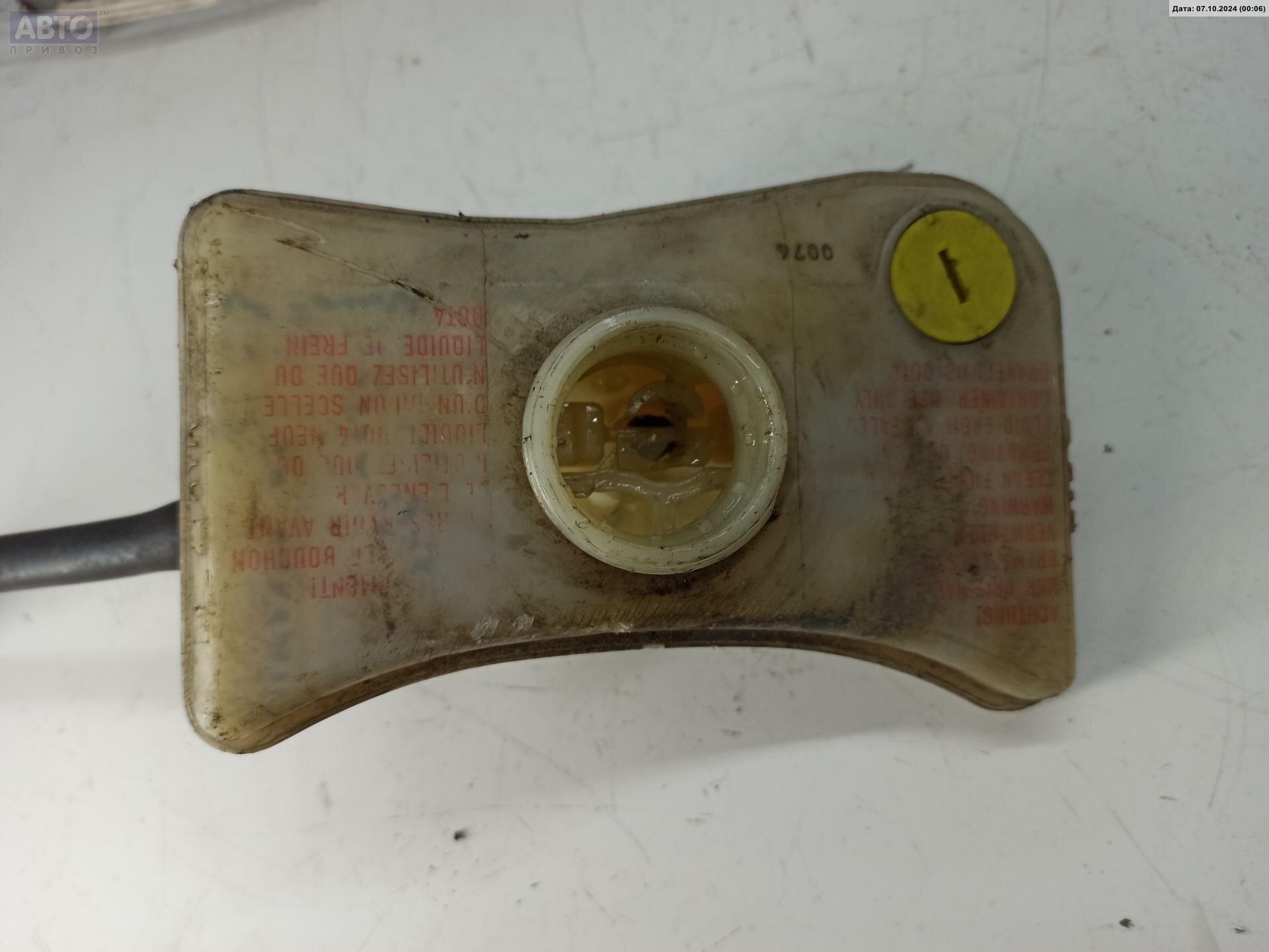 Бачок тормозной жидкости Audi A6 C5 (1997-2005)