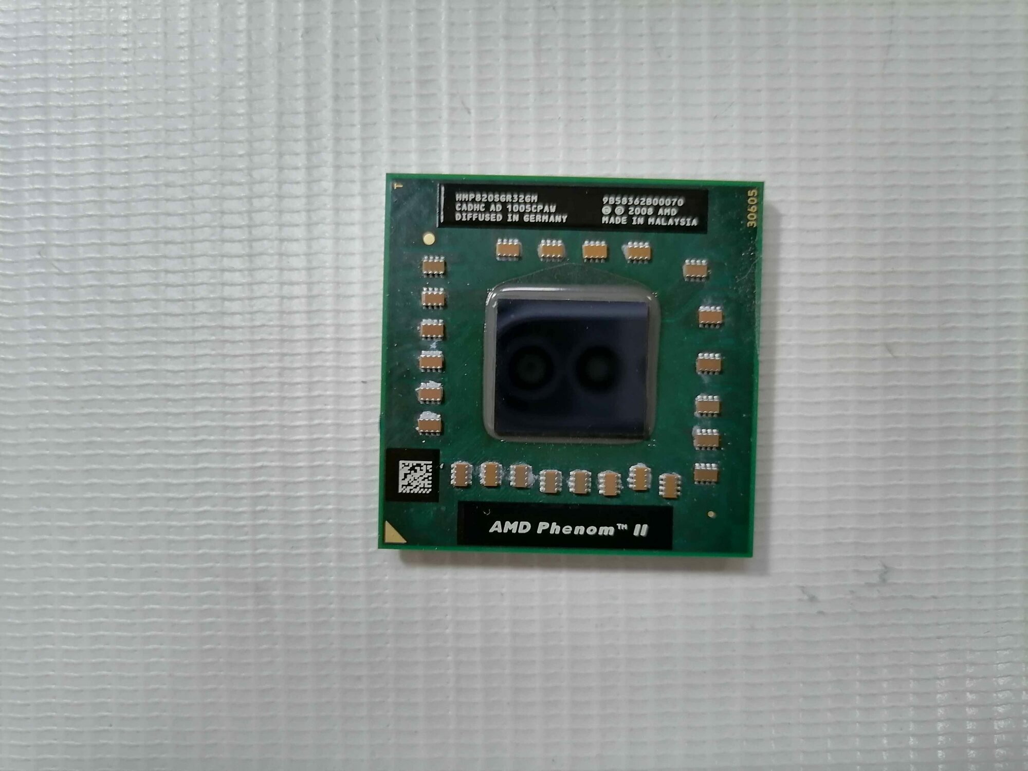 Процессор AMD Phenom II Triple-Core Mobile P820