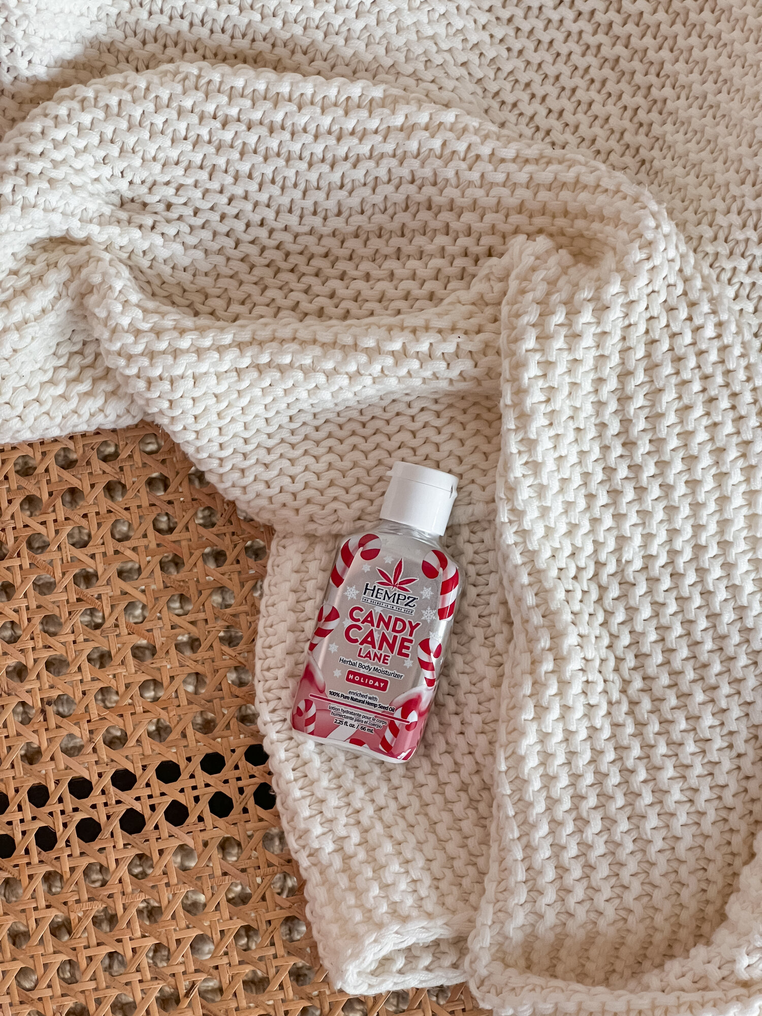 Hempz Молочко карамельный леденец Candy Cane Lane Moisturizer 66 мл