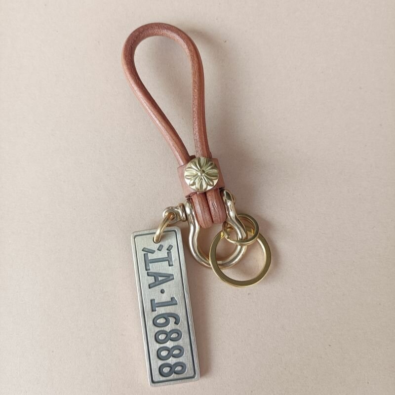 Кастомный брелок для ключей из латуни с гравировкой номера автомобиля, металлический антипотерянный брелок с гравировкой номера телефона