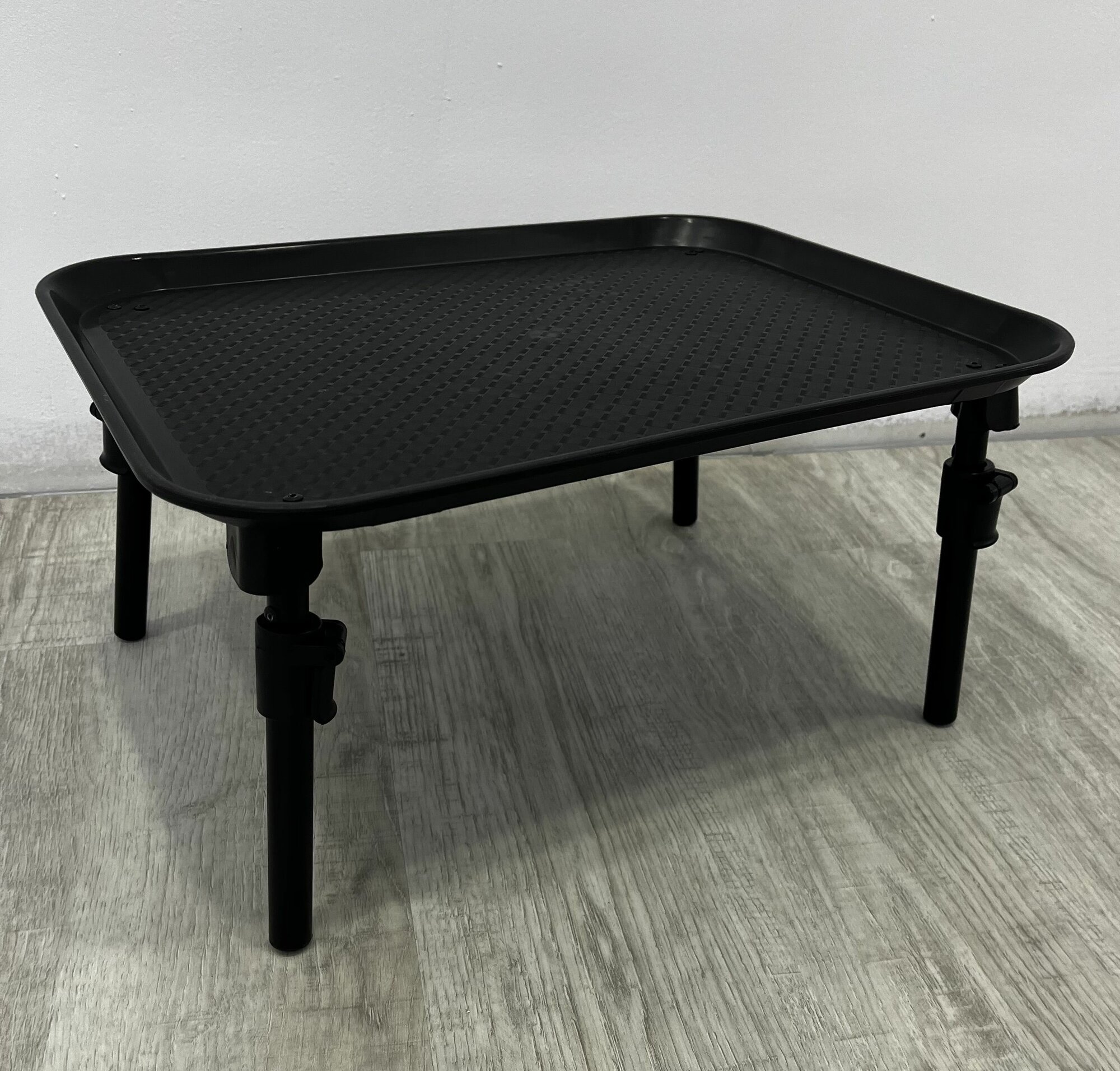 Столик монтажный рыболовный 45x35