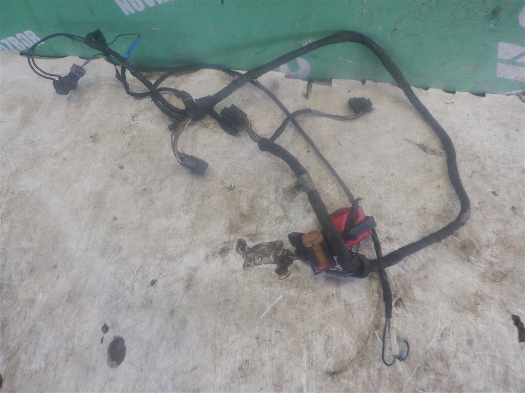 Проводка (коса) Audi 80 90 B4 91-94