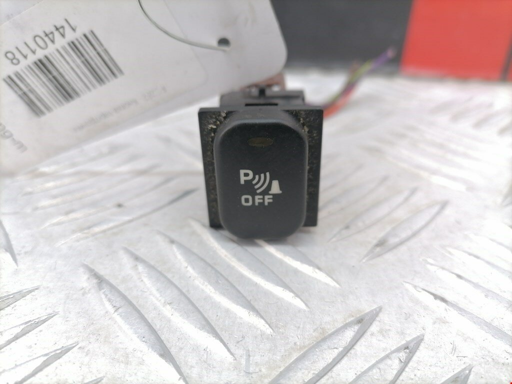 Кнопка парктроника Peugeot 607 6590E6 арт. 1440118