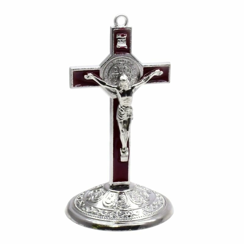 Металлический крест с подставкой