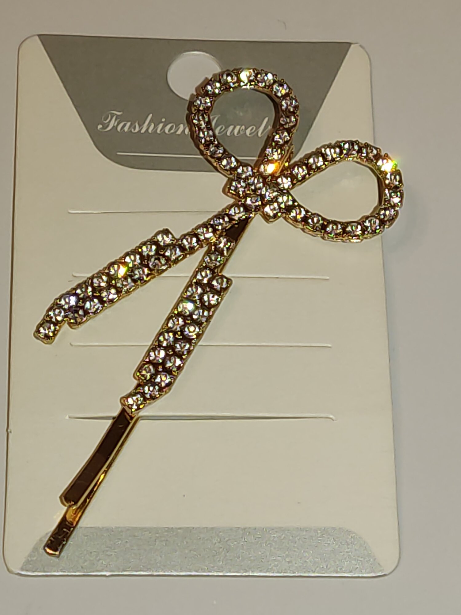 Заколка-невидимка "Ножницы", из металла, с золотистым покрытием и стразами, 7 см