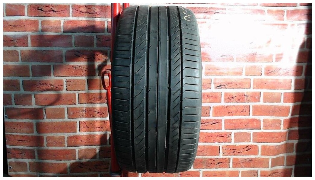 Одна летняя шина БУ Continental ContiSportContact 5 285/35 R21 105Y