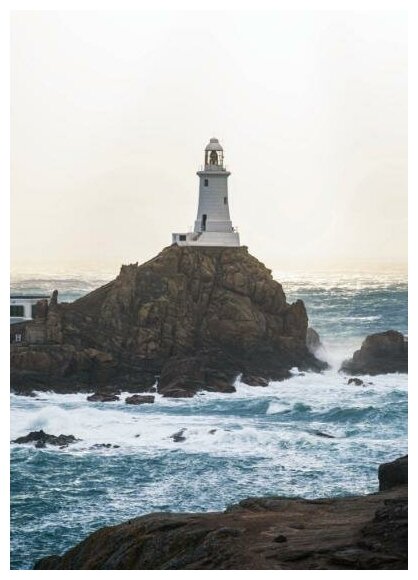 Постер / Плакат / Картина Маяк в Охотском море 60х90 см в подарочном тубусе