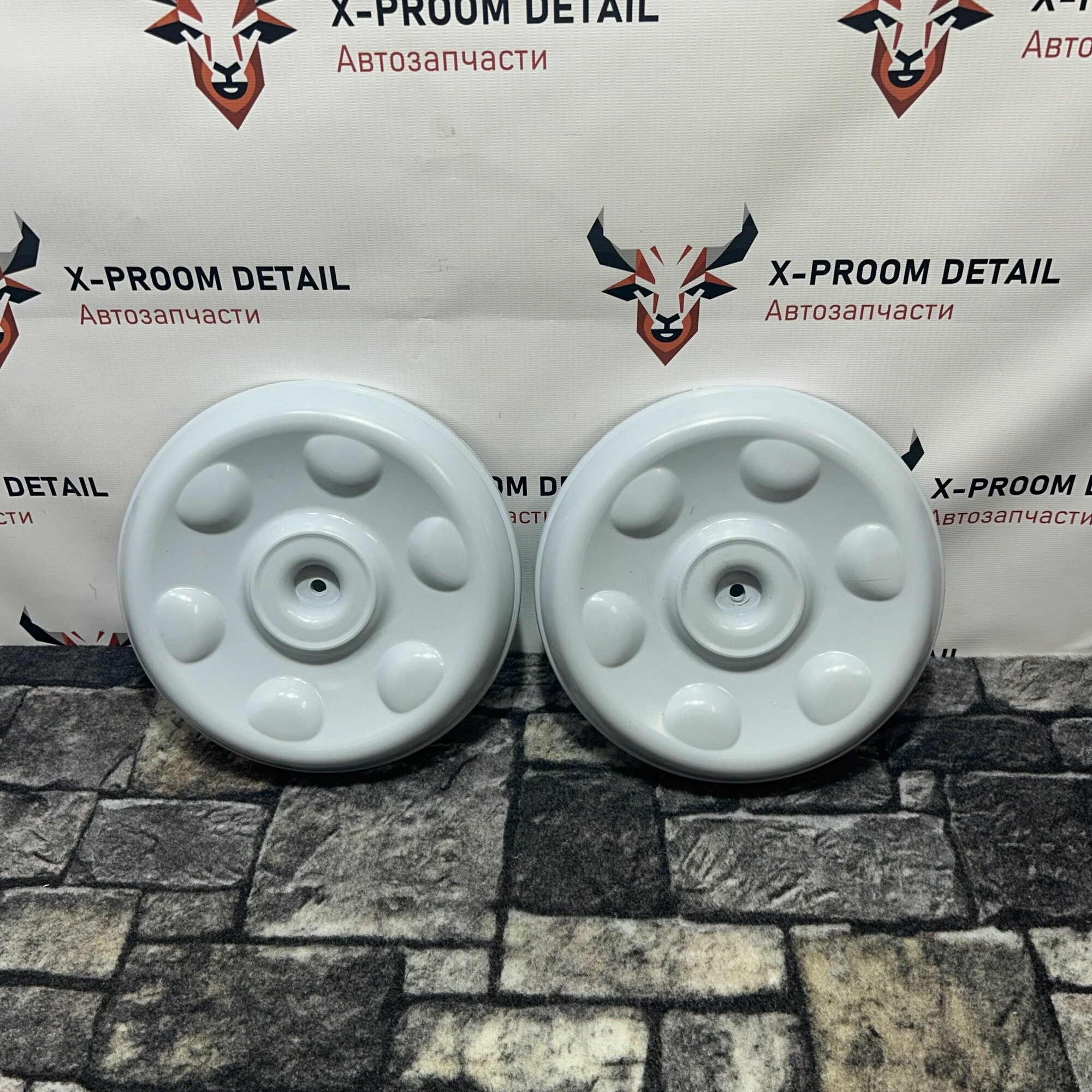 Колпаки на Газель, светло серые, ГАЗель-3302, передние пластмассовые комплект (2 шт.) арт. 3302-3102016