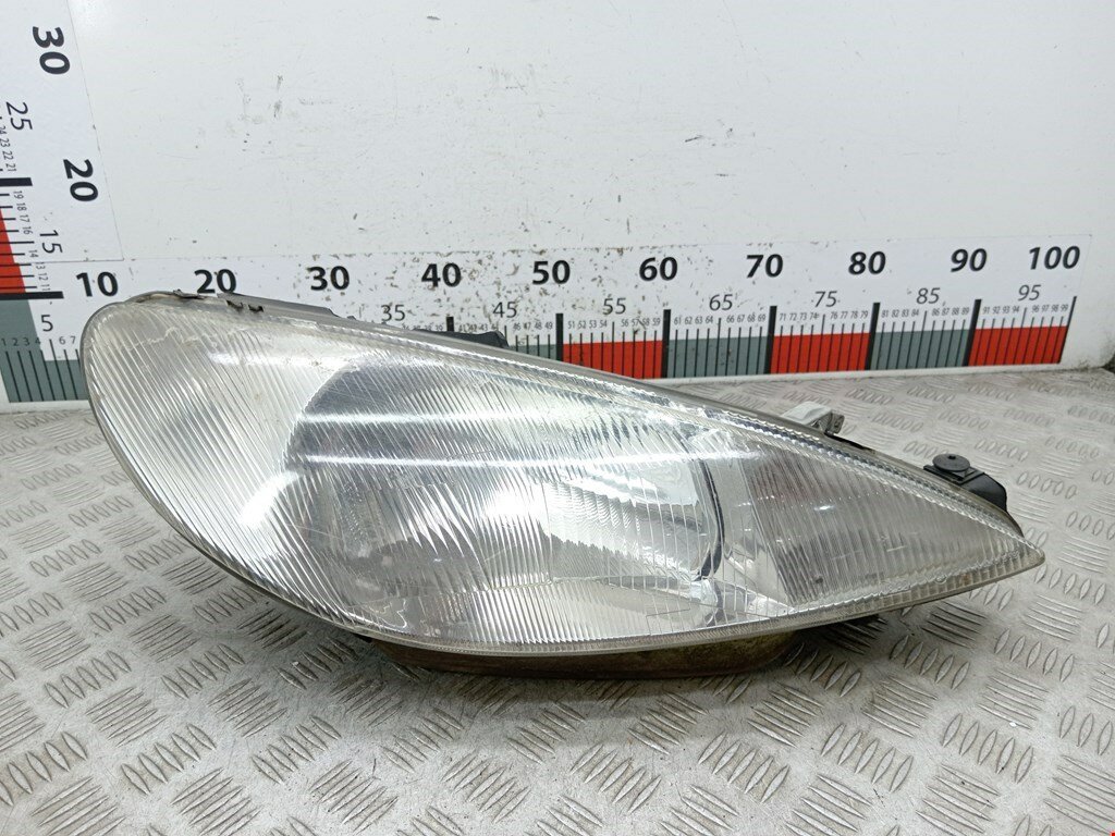 Фара правая Peugeot 206 9640559480 арт. 2185156