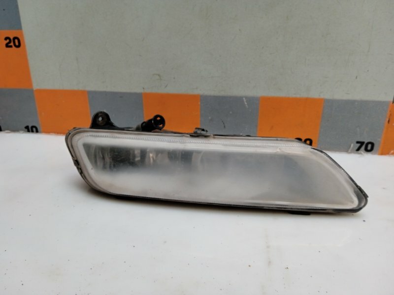 Б/У дефект, Фольксваген Пассат Б7 Фара противотуманная Volkswagen Passat 2011 B7 Лев. 275985 VAG арт. 3AA941661G