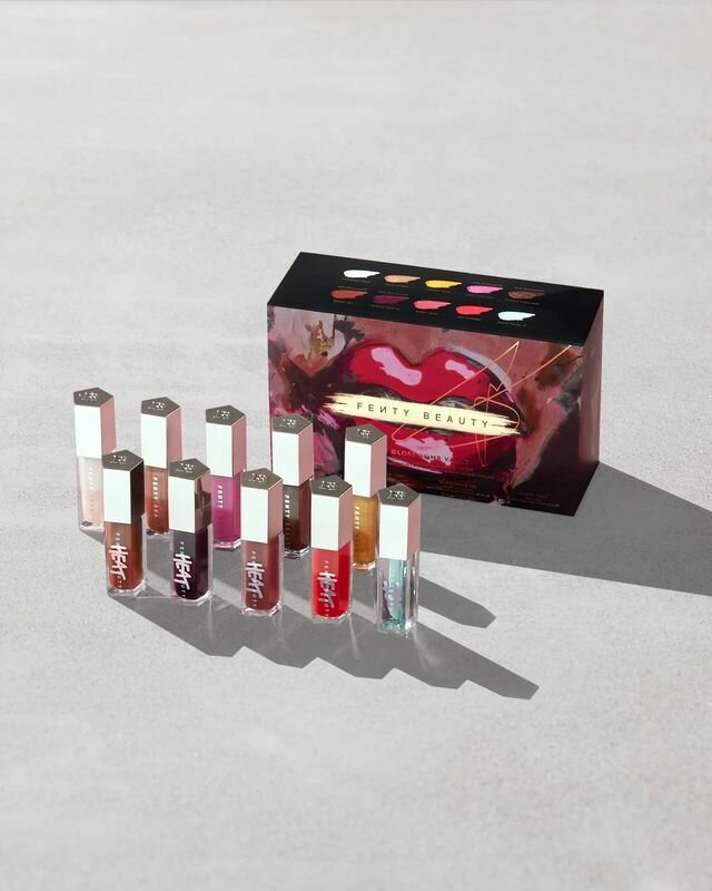 Fenty Beauty Набор блесков для губ Glossy Posse Volume 7.0 Full-Size Gloss Bomb Trio