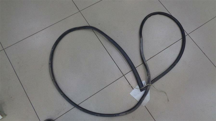 Уплотнитель двери передней правой от Chevrolet Lacetti J200 2003-2013