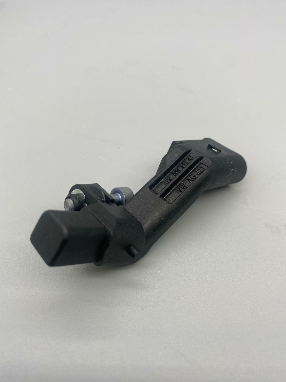 Датчик коленвала VAG 03C906433b