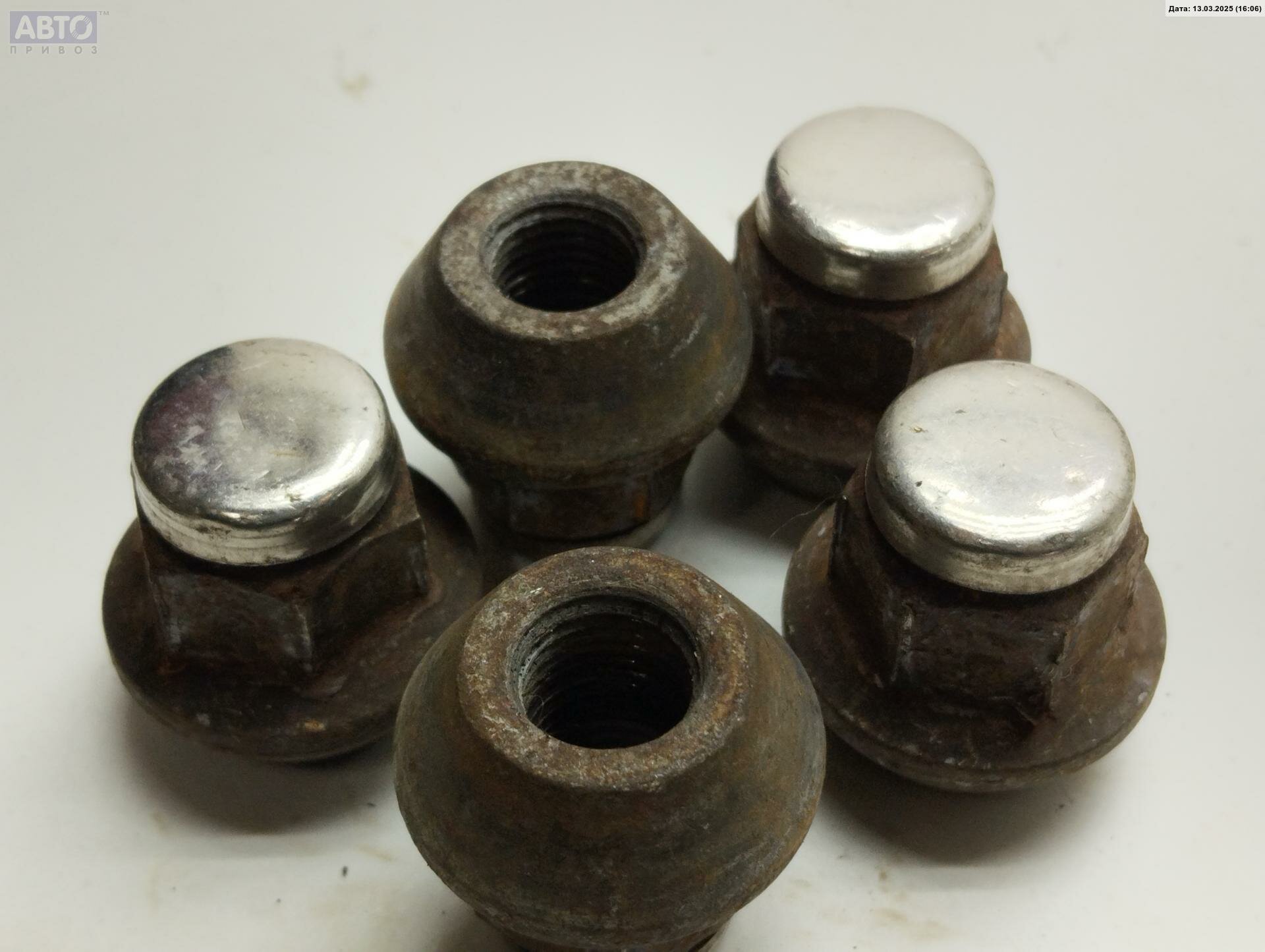 Болт колесный (гайка колесная) Ford Focus 2 (2004-2010)