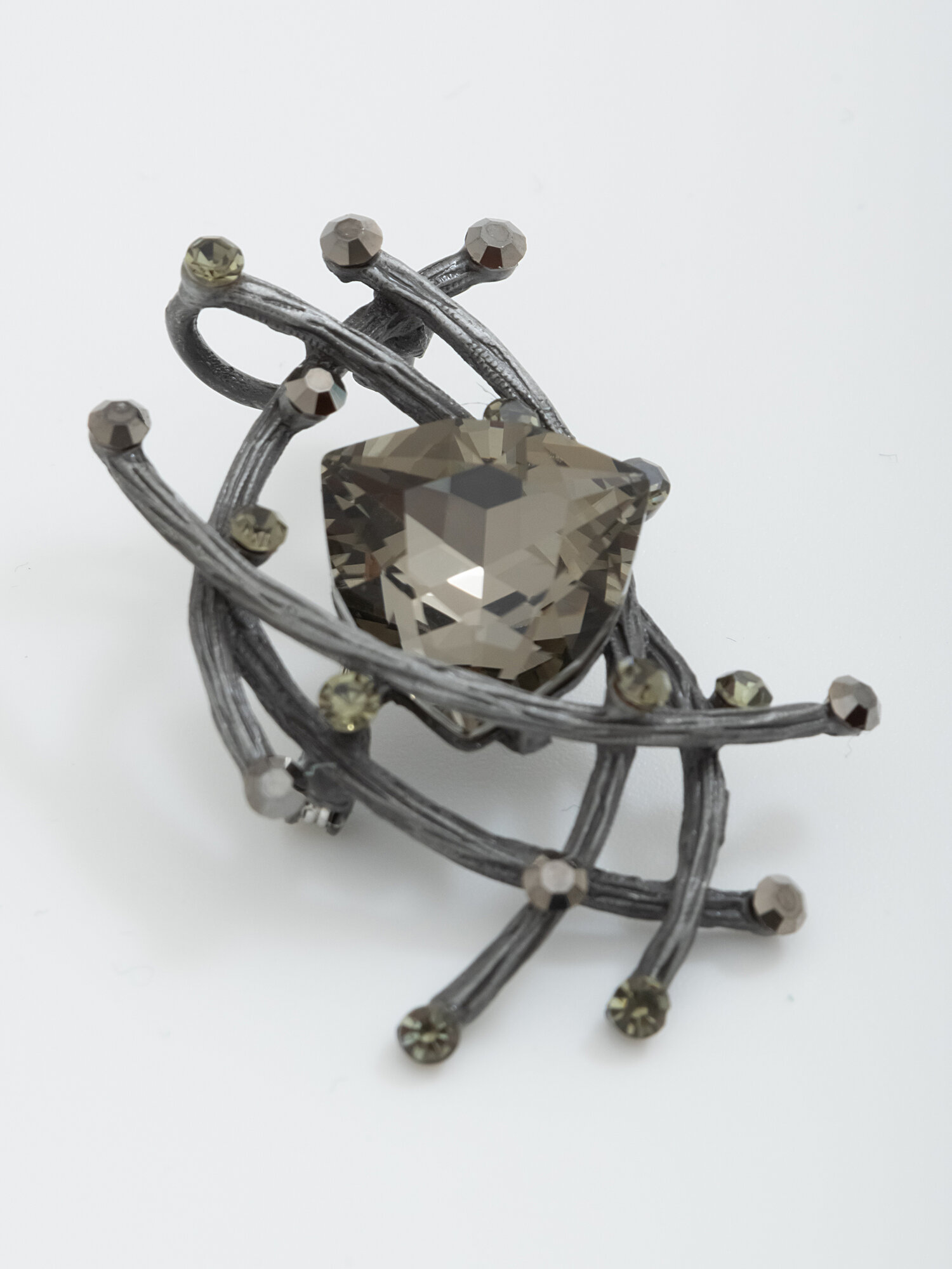 Брошь, кристалл