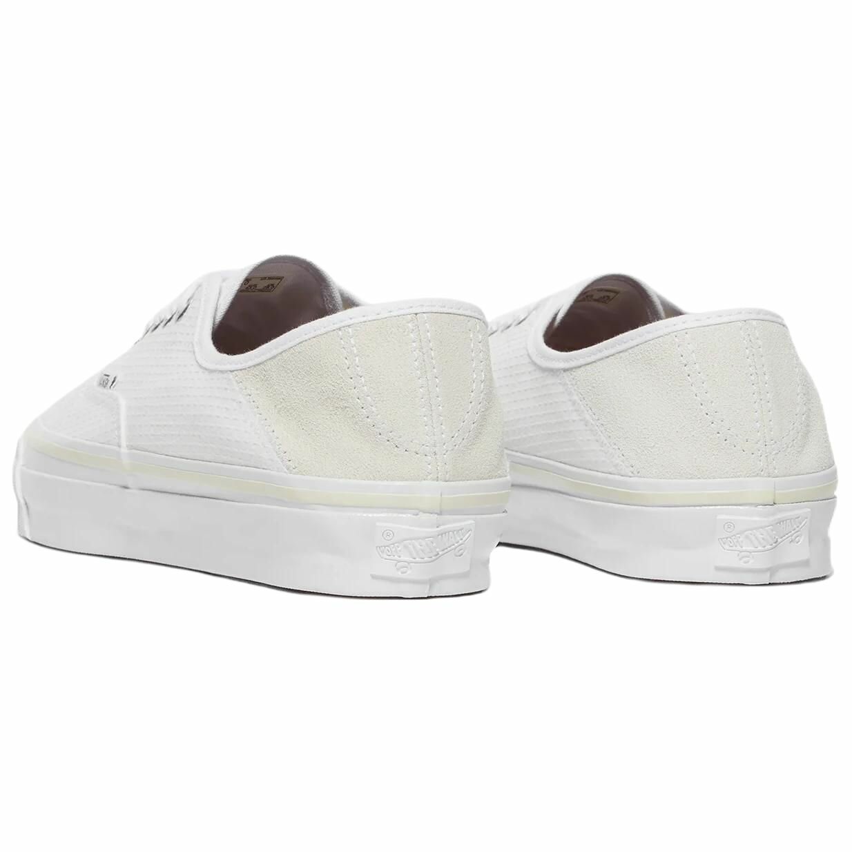 Кроссовки VANS Authentic 44, размер EU 42.5 стопа (27.5CM) — фото 1