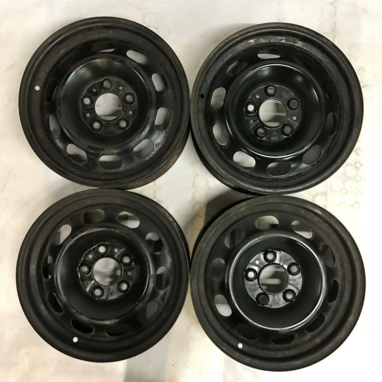 Колесные диски Штампованные 16x6.5 PCD 5x120 D72.6 ET33 (оригинал)