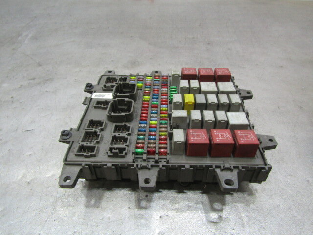 Блок предохранителей Renault Premium