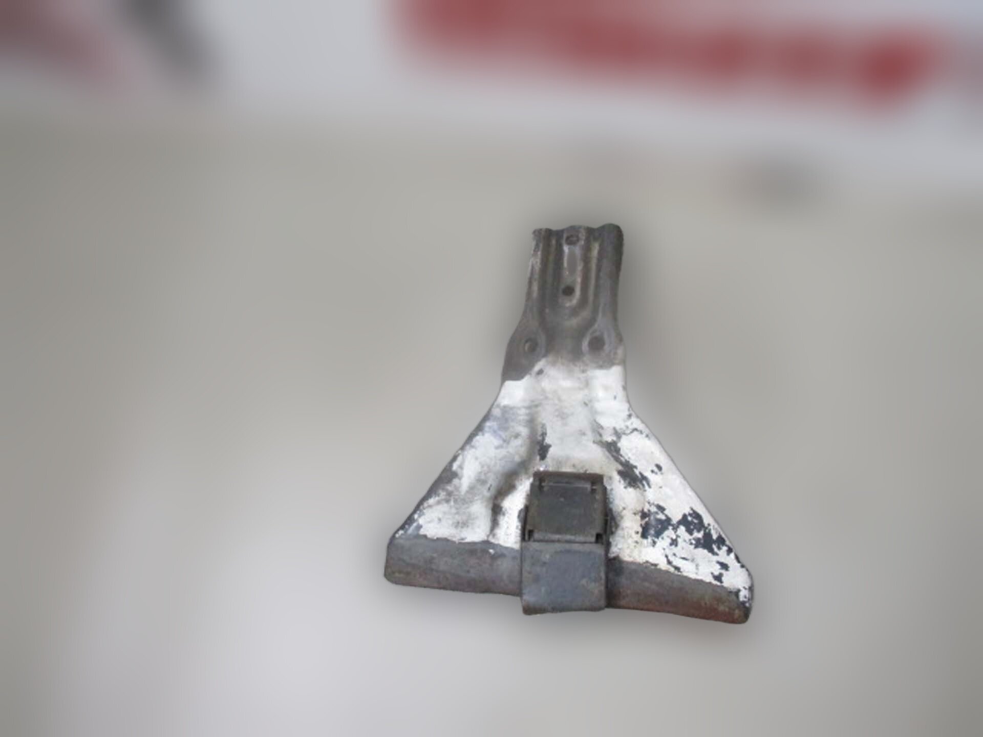 Кронштейн крыла передний оси правый Scania P, G, R