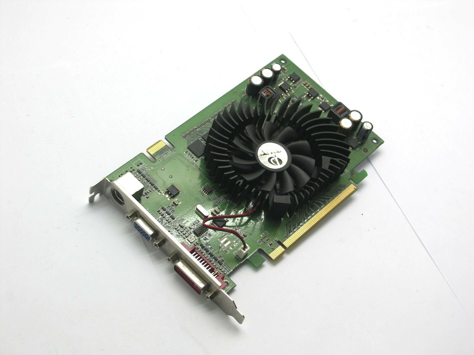 Видеокарта 512Mb GeForce 8500 GT, PCI-E