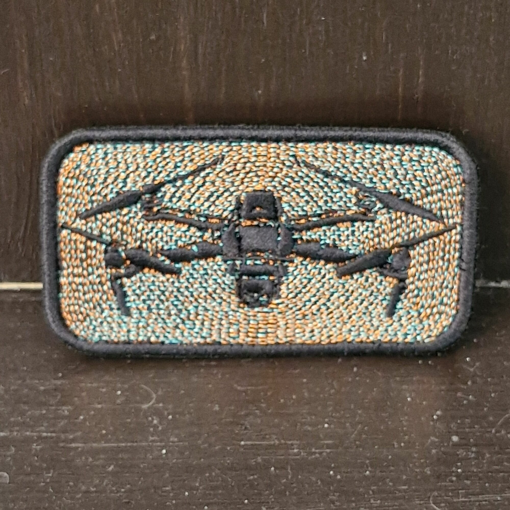 Шеврон на липучке Дрон / патч текстильный / нашивка на одежду