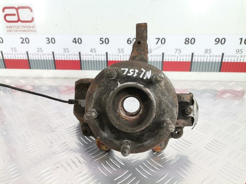 Ступица (кулак цапфа) передняя левая Ford Focus 2 1471854 арт. 1766023