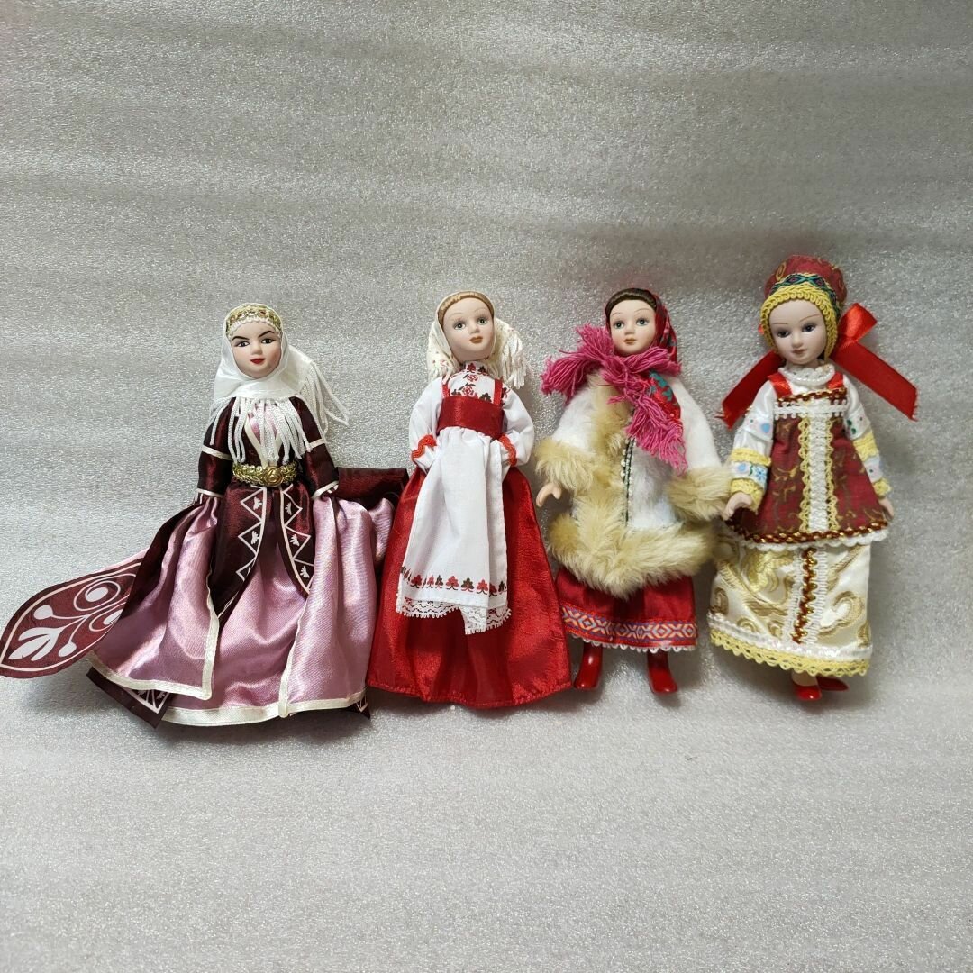 Куклы в народных костюмах фарфоровые Деагостини Журналы № 1, 2, 3, 18 набор коллекция