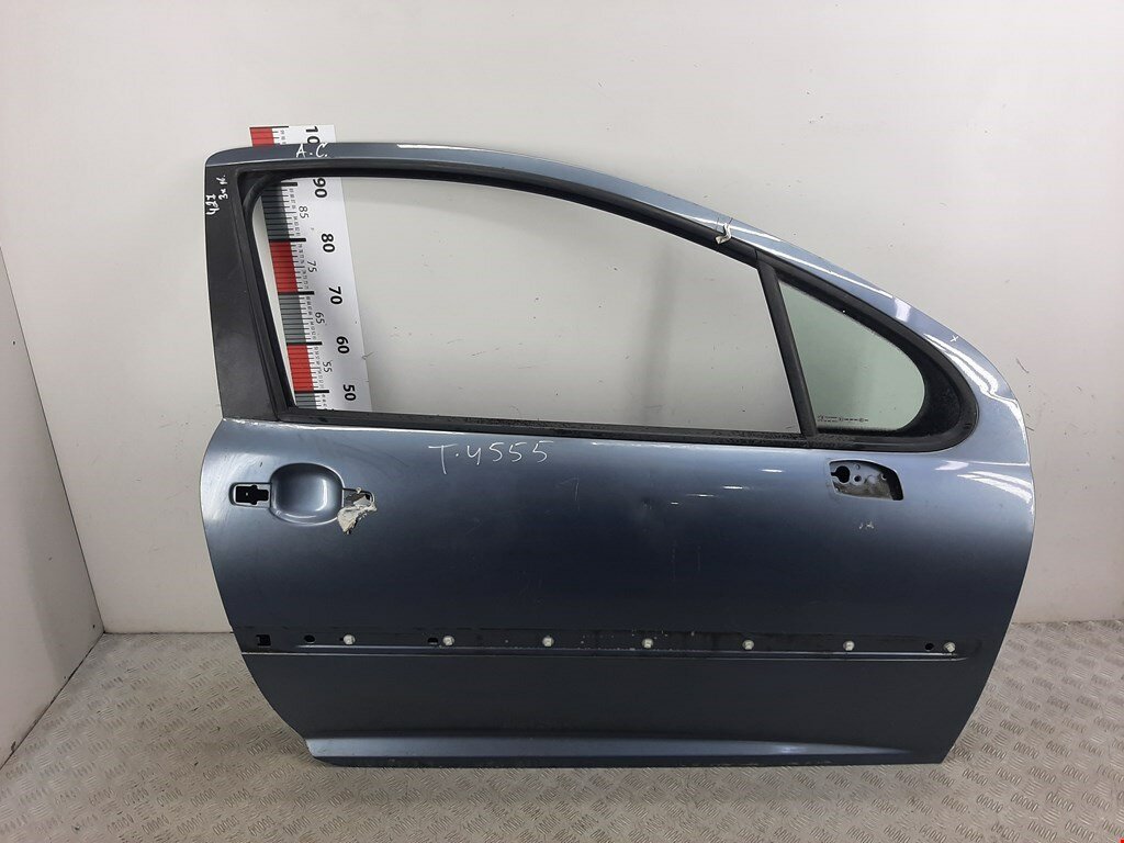 Дверь передняя правая Peugeot 207 9004AR арт. 2158644
