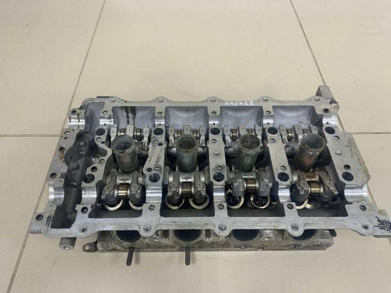 Головка блока цилиндров Audi A8 D2, 4D 1998-2003 кат.номер: 077103064E 077103373AN 077103064AJ