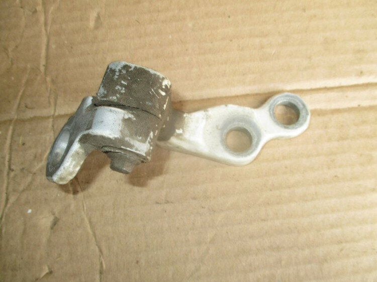 Петля двери задней левой 5012218 3M51R26811AH нижняя Форд Фокус 2