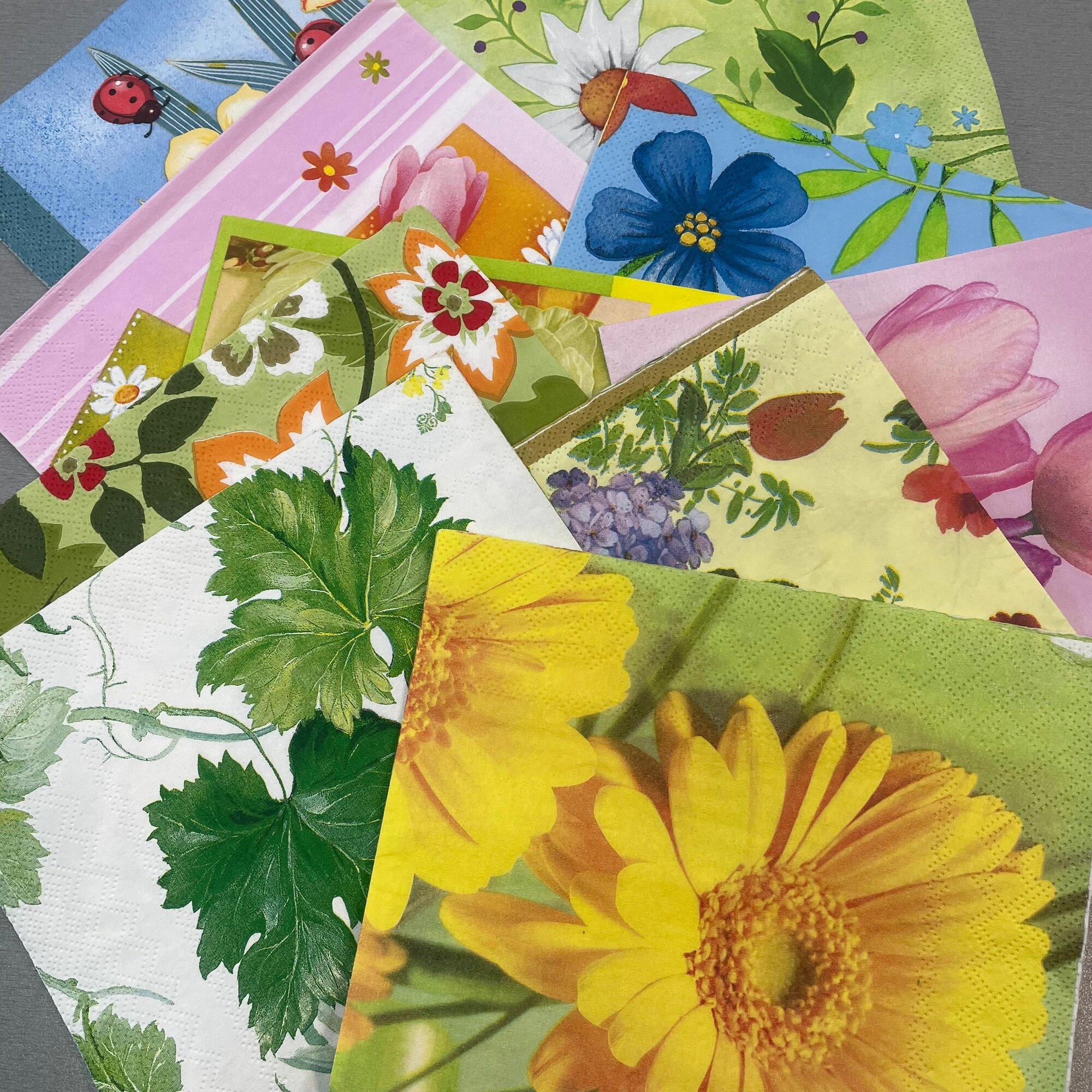 Набор салфеток для декупажа "Цветы." 10 шт.