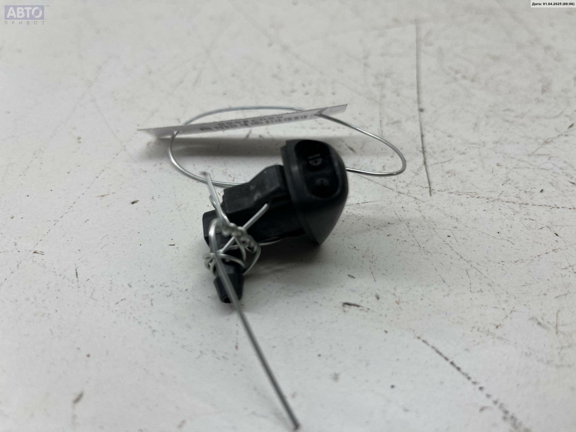 Форсунка омывателя Mazda 3 (2003-2008) BK