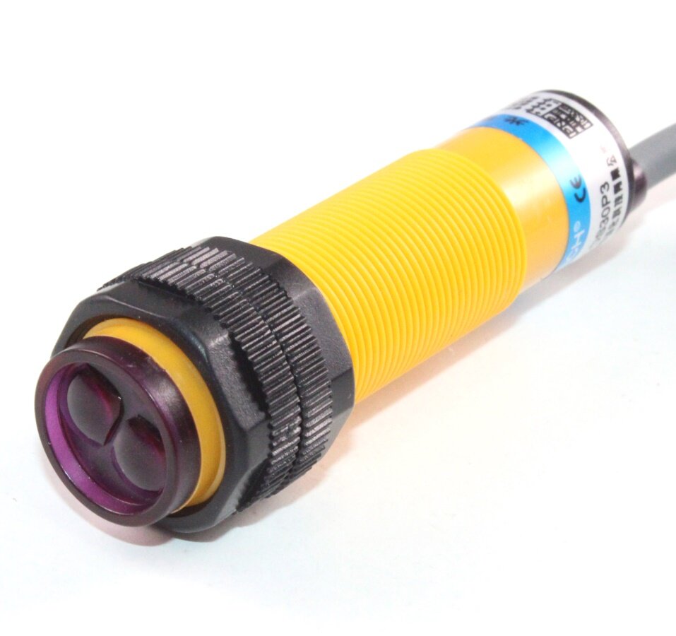 E3F-DS30P3, Инфракрасный оптический датчик препятствий, (7-30 см, PNP, NO/NC, 6-36VDC, 2x200mA, M18)